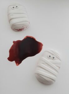 Spookily Good Druid & The Witch's Candy Mummy Bath Bomb? - Mybeautywaxstash